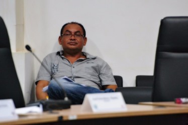 Jornalista Zinho Bento é agredido na Câmara de Parauapebas‏ - ZÉ DUDU